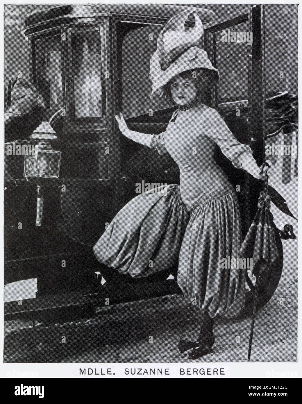 Womens bloomers hi-res stock photography and images - Alamy