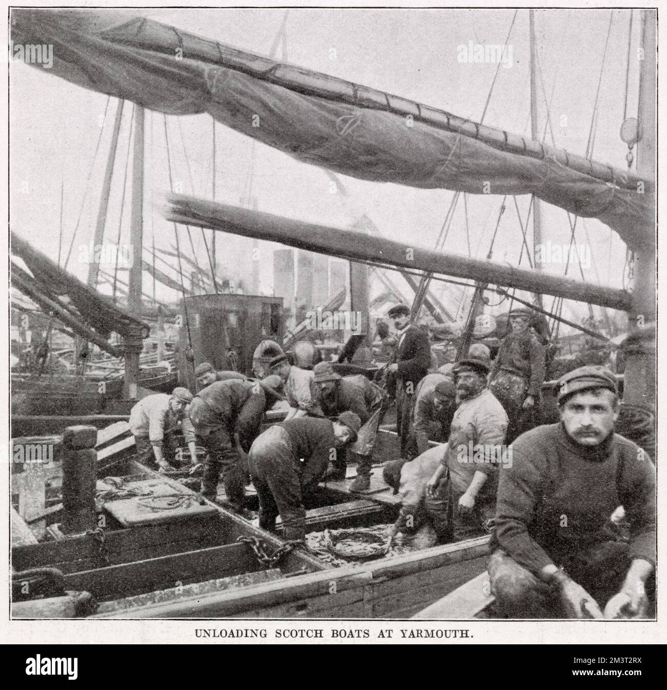 Yarmouth herring fishermen hi-res stock photography and images - Alamy