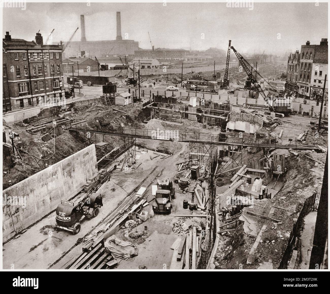 New road under East India Dock Road - Blackwall Tunnel Stock Photo - Alamy
