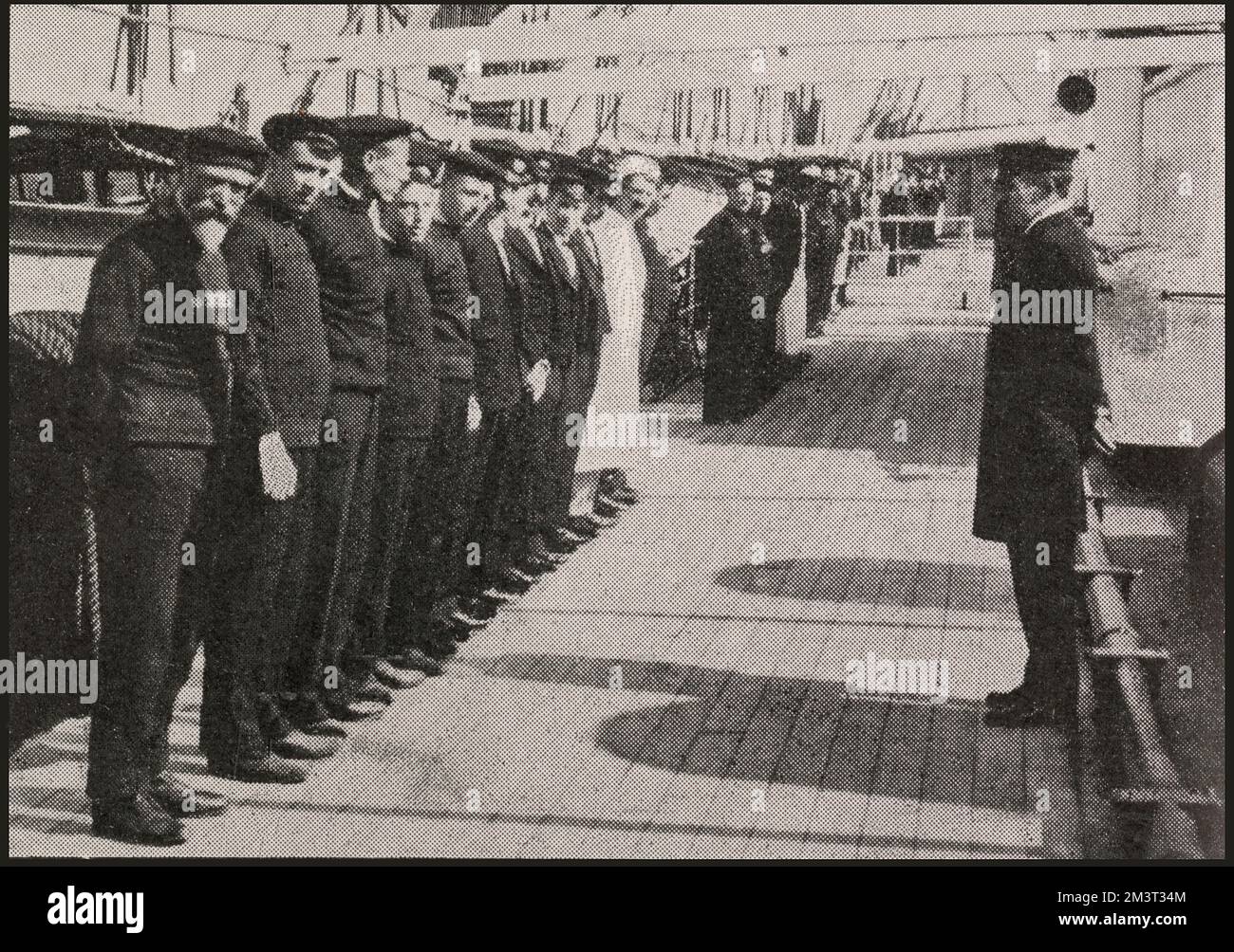 Rms titanic 1912 crew hi-res stock photography and images - Alamy
