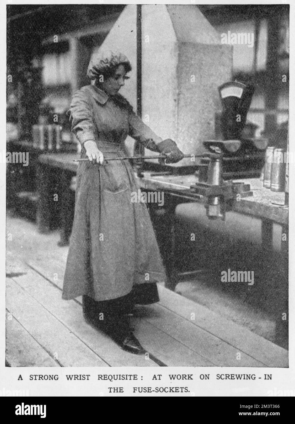 Vickers Munition Factory - Screwing in Fuse Sockets 1915 Stock Photo ...