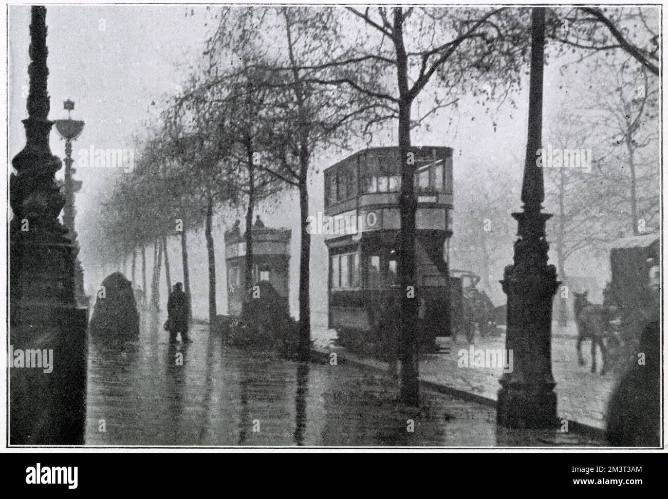 1900s public transport hi-res stock photography and images - Alamy