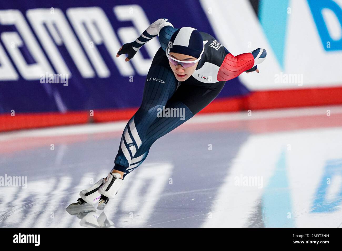 CALGARY, CANADA - DECEMBER 16: Hyun-Yung Kim of Republic of Korea ...