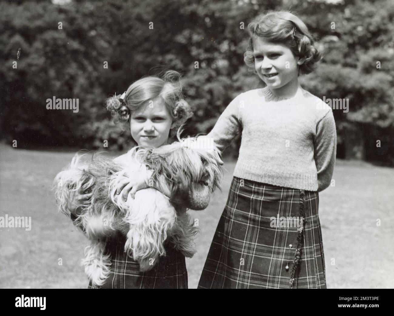 Princess elizabeth and margaret 1936 hi-res stock photography and ...