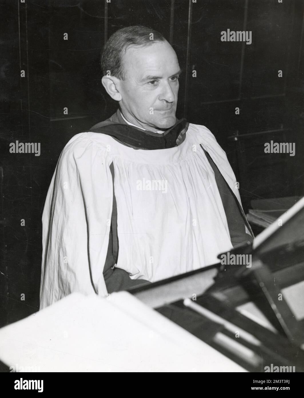 Queen elizabeth's coronation hi-res stock photography and images - Alamy