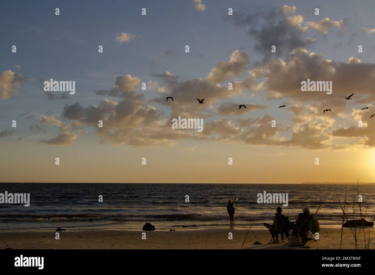 Flyby beach hi-res stock photography and images - Alamy