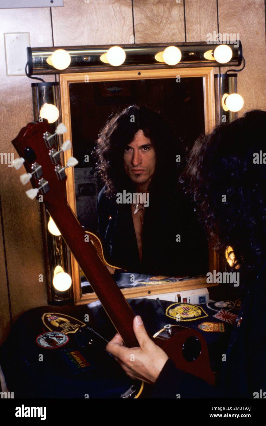 Joe perry 1980s hi-res stock photography and images - Alamy