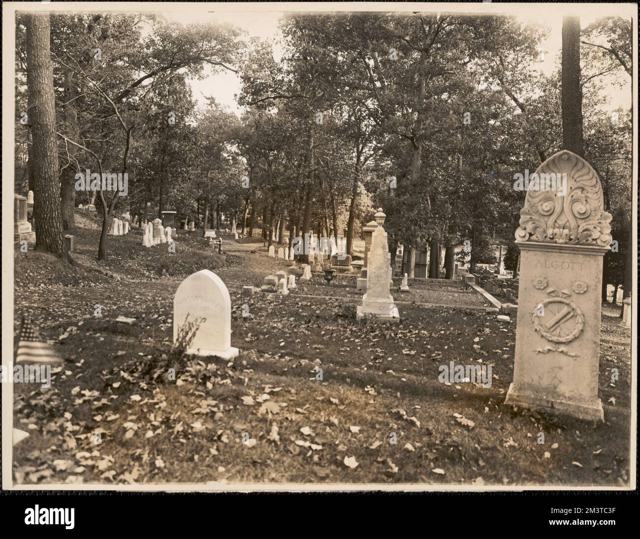 Seepy [i.e. Sleepy] Hollow Cemetery, Concord, Mass. , Cemeteries, Tombs ...