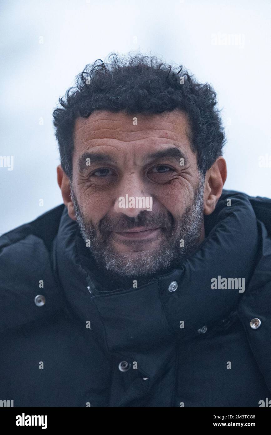 Ramzy Bedia attending a portrait session for the movie Toi Non Plus Tu ...