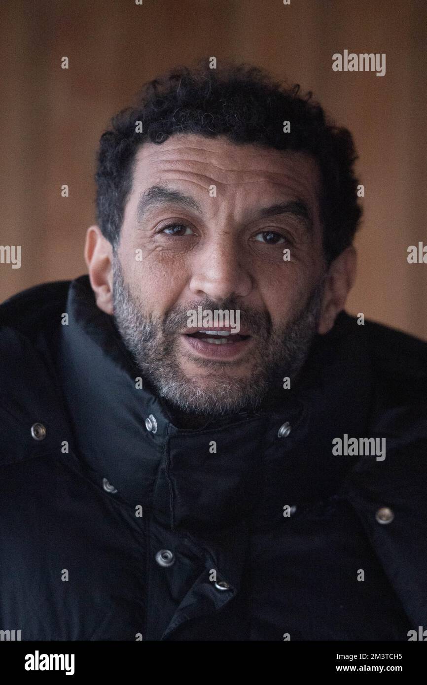 Ramzy Bedia attending a portrait session for the movie Toi Non Plus Tu ...