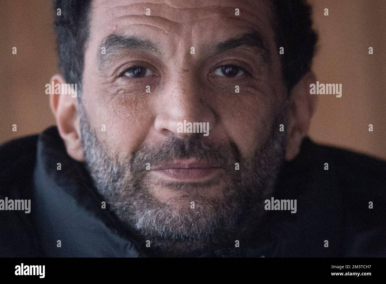 Ramzy Bedia attending a portrait session for the movie Toi Non Plus Tu ...