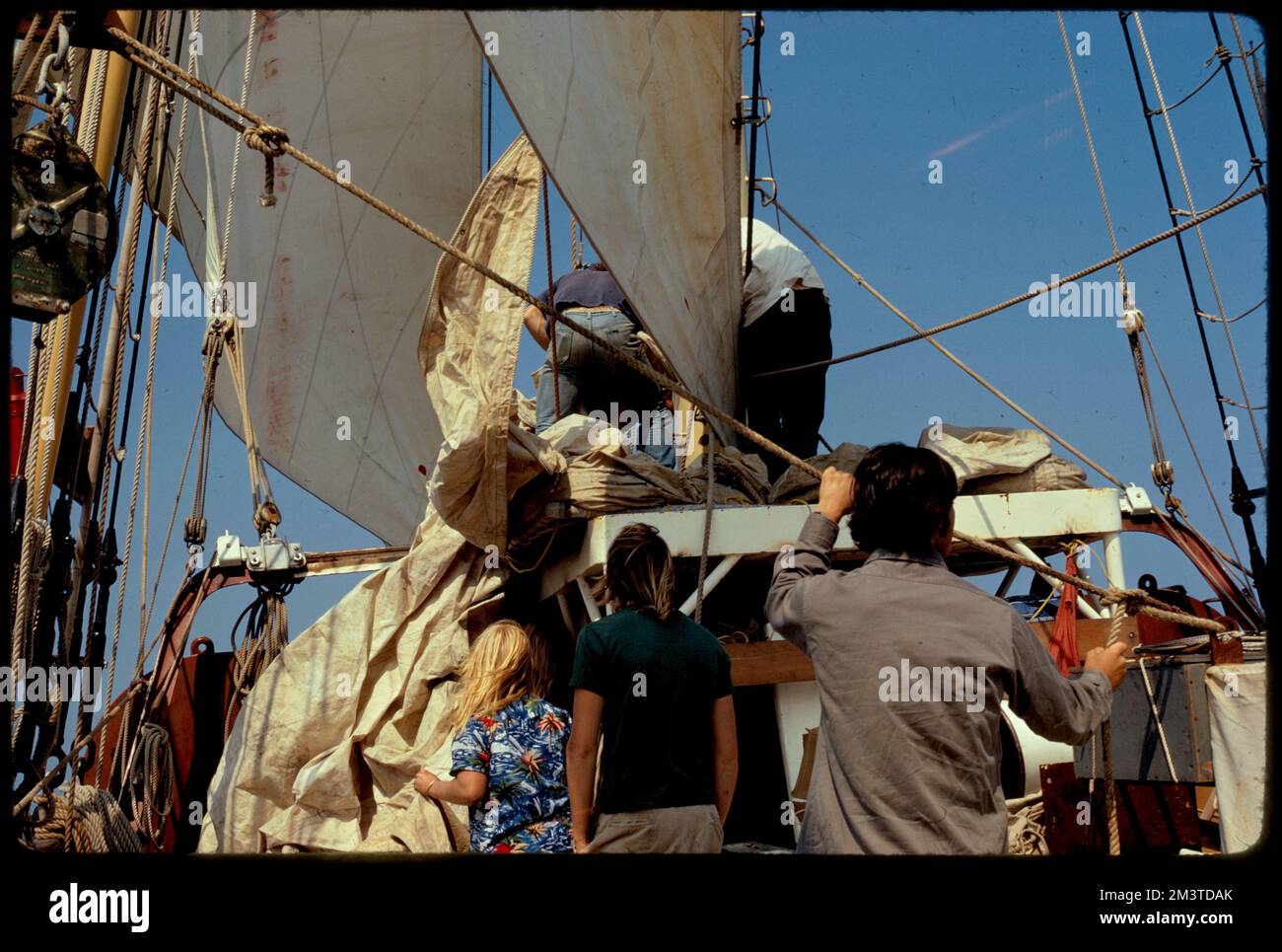 Setting sail , Sailing ships, Sailing, Ship equipment & rigging ...