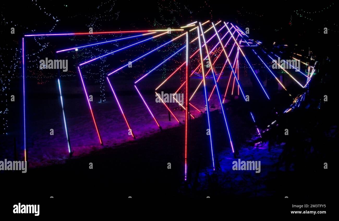 Dark violet tunnel neon hi-res stock photography and images - Alamy