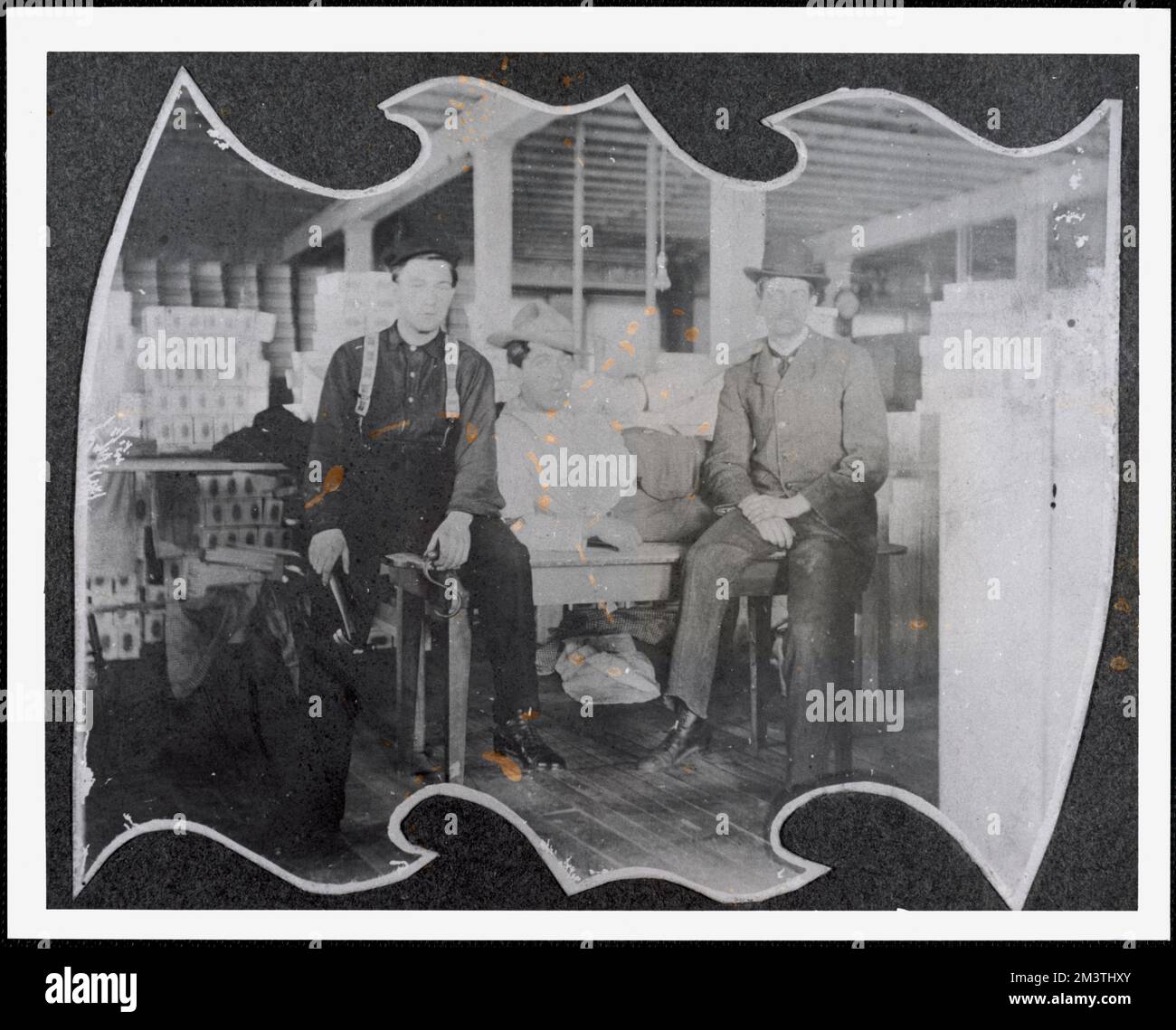 Shoe workers in independent ten-footer shop , Shoemakers, Shoe industry ...