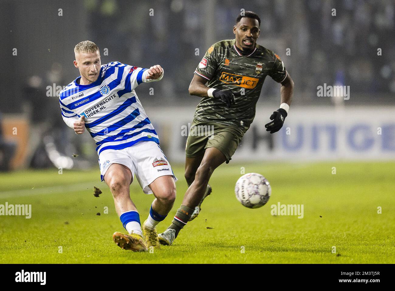 DOETINCHEM - 16-12-2022. De Graafschap - Willem II, Stadium De ...