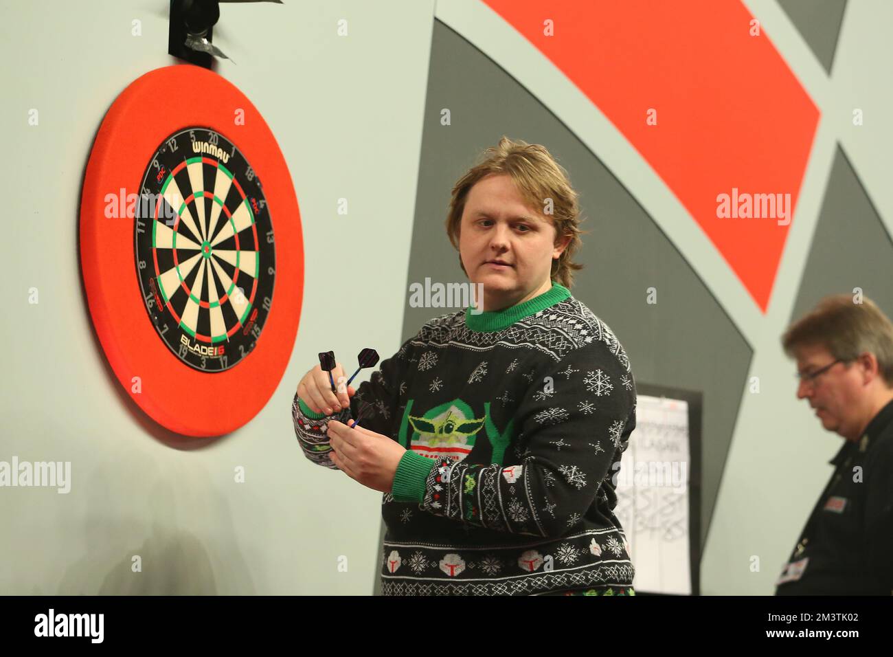 Alexandra Palace, London, UK. 16th Dec, 2022. 2022/23 PDC Cazoo World ...