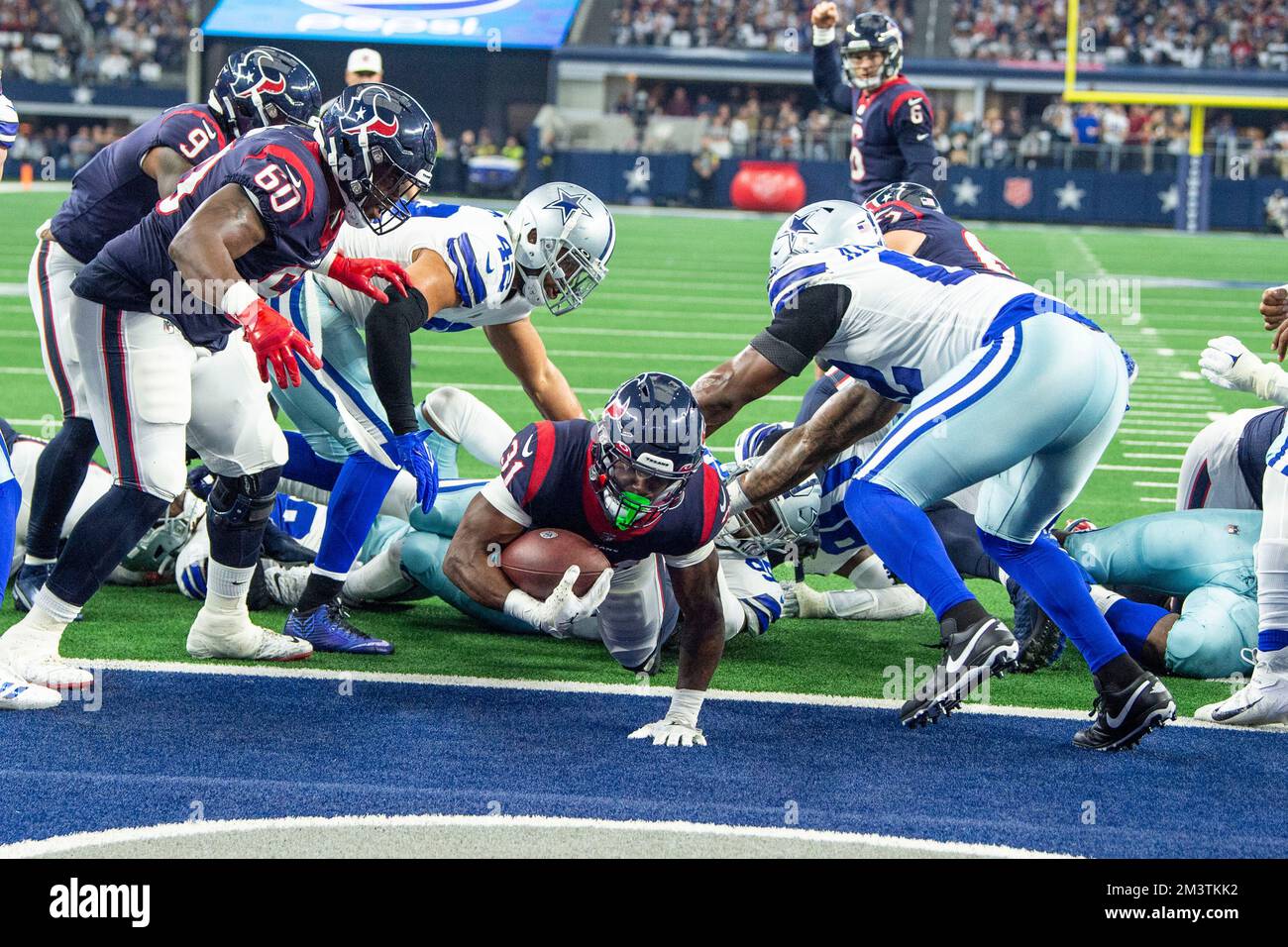 Arlington, Texas, USA. 11th Dec, 2022. Houston Texans running back ...