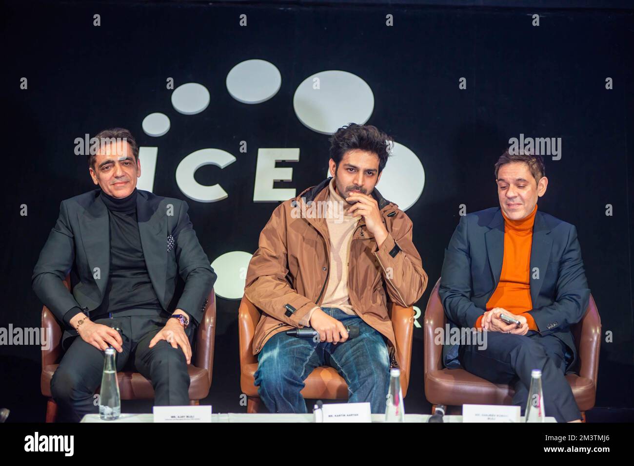 (L-R) Ajay Bijli, Chairman and Managing Director PVR Limited, Bollywood actor Kartik Aaryan ...
