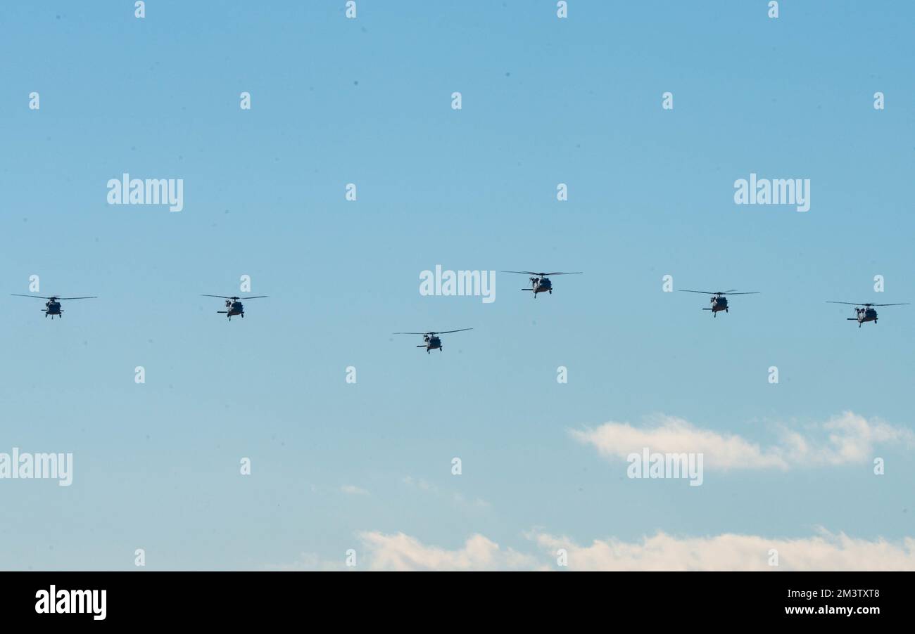 221215-N-DM318-1011 NAVAL AIR FACILITY ATSUGI, Japan (December 15, 2022 ...