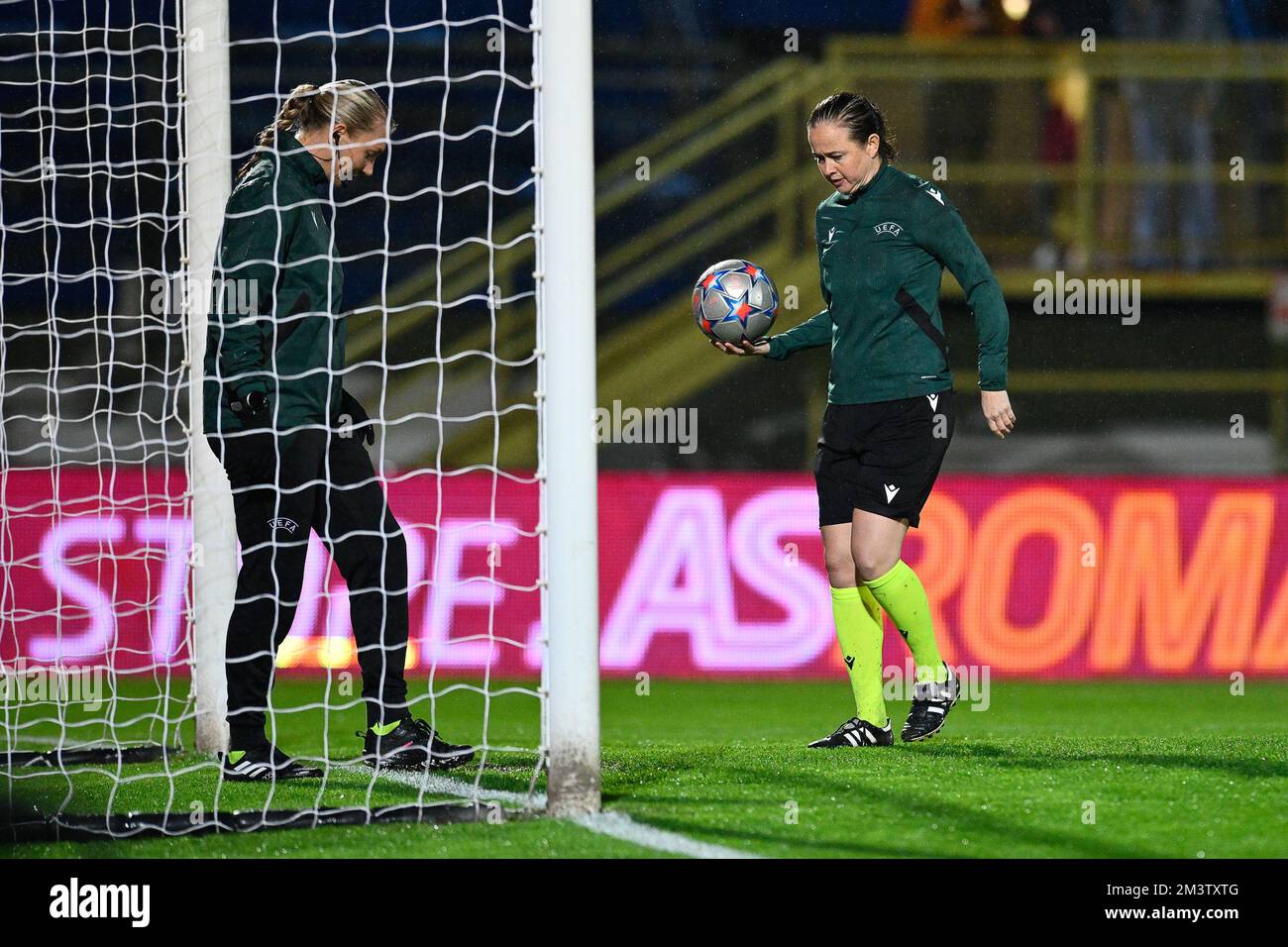 Cheryl foster hi-res stock photography and images - Alamy