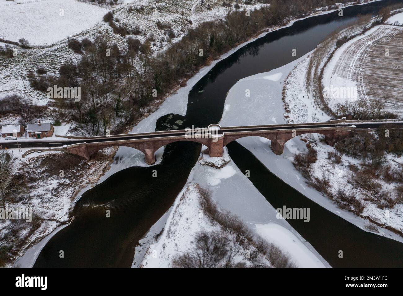 Norham and ladykirk bridge hi-res stock photography and images - Alamy
