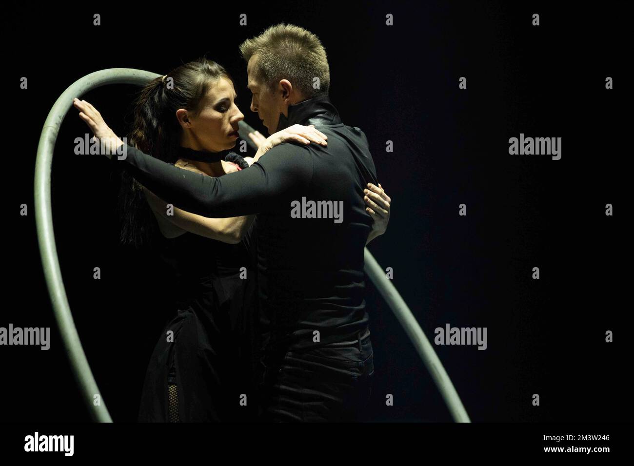 Duisburg, Deutschland. 16th Dec, 2022. The duo ACRORT, CAR-RAD ...