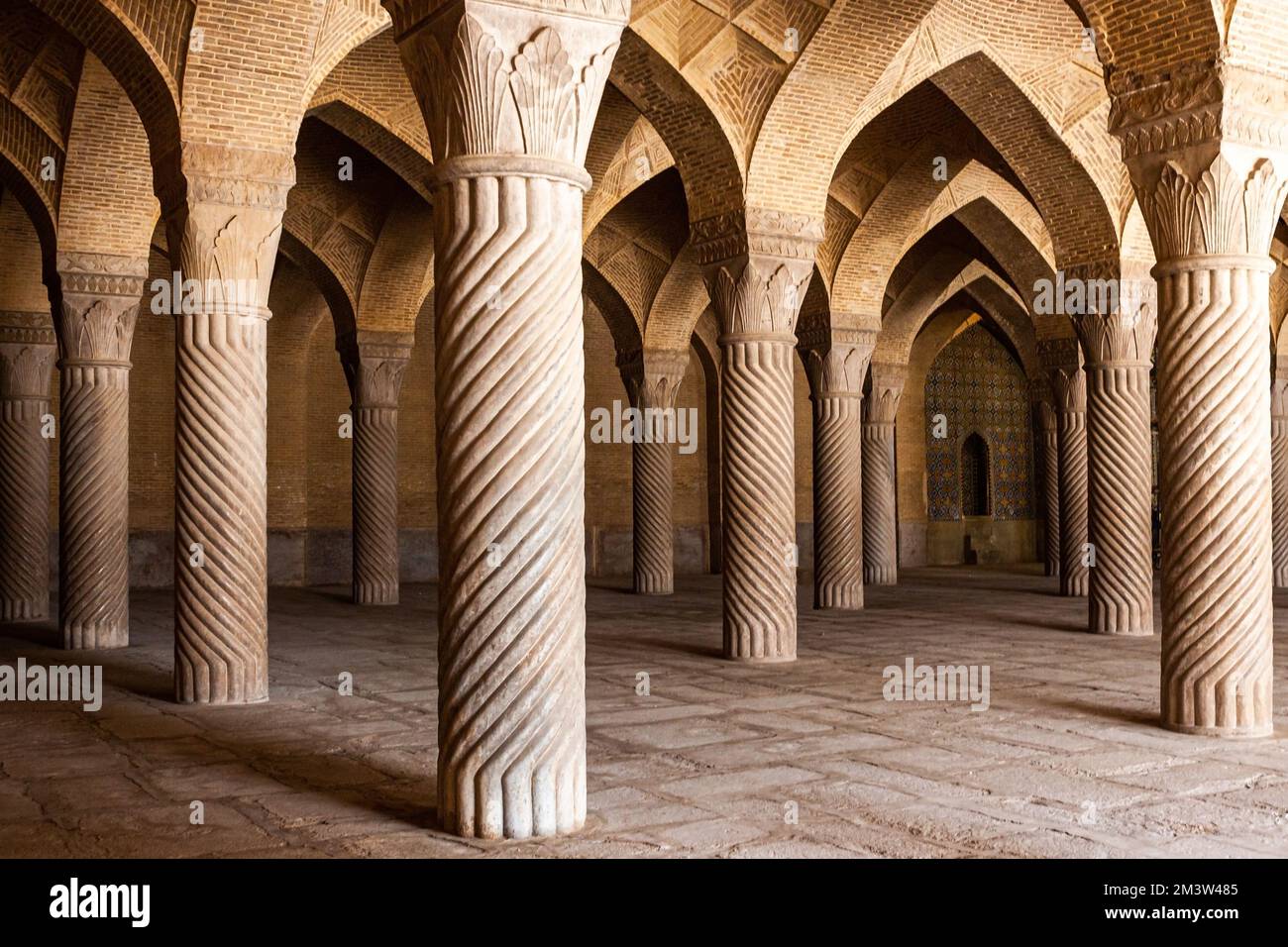 Series of Persian pillars at Vakil Mosque, Shabestan, Prayer Hall ...