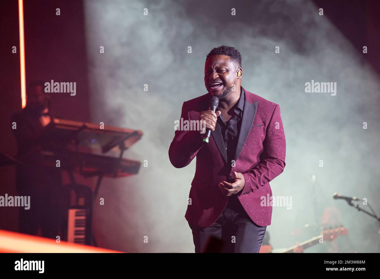 Porto, Portugal. 16th Dec, 2022. Angolan singer Matias Damasio is ...