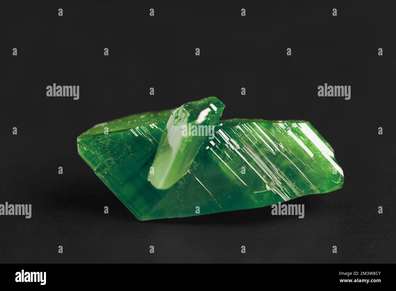 Green crystal hi-res stock photography and images - Alamy
