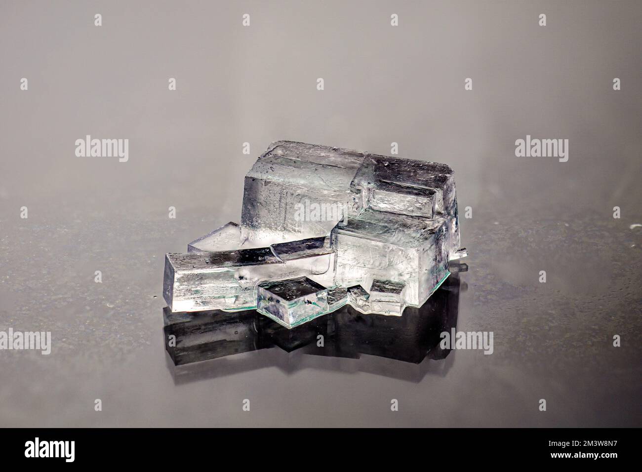 Transparent mineral hi-res stock photography and images - Alamy