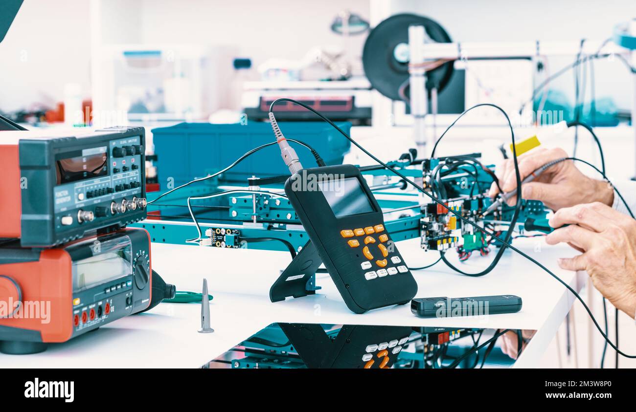 Physics laboratory experiment measuring hi-res stock photography and ...