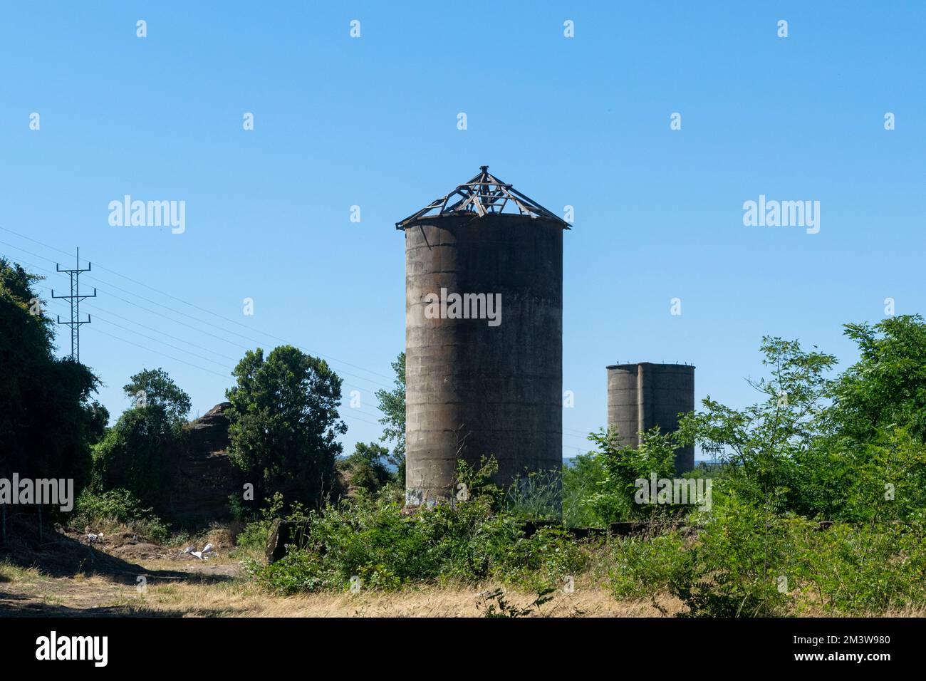 Abandoned silo (storage tower for grains) at Coronel, Biobio Chile ...