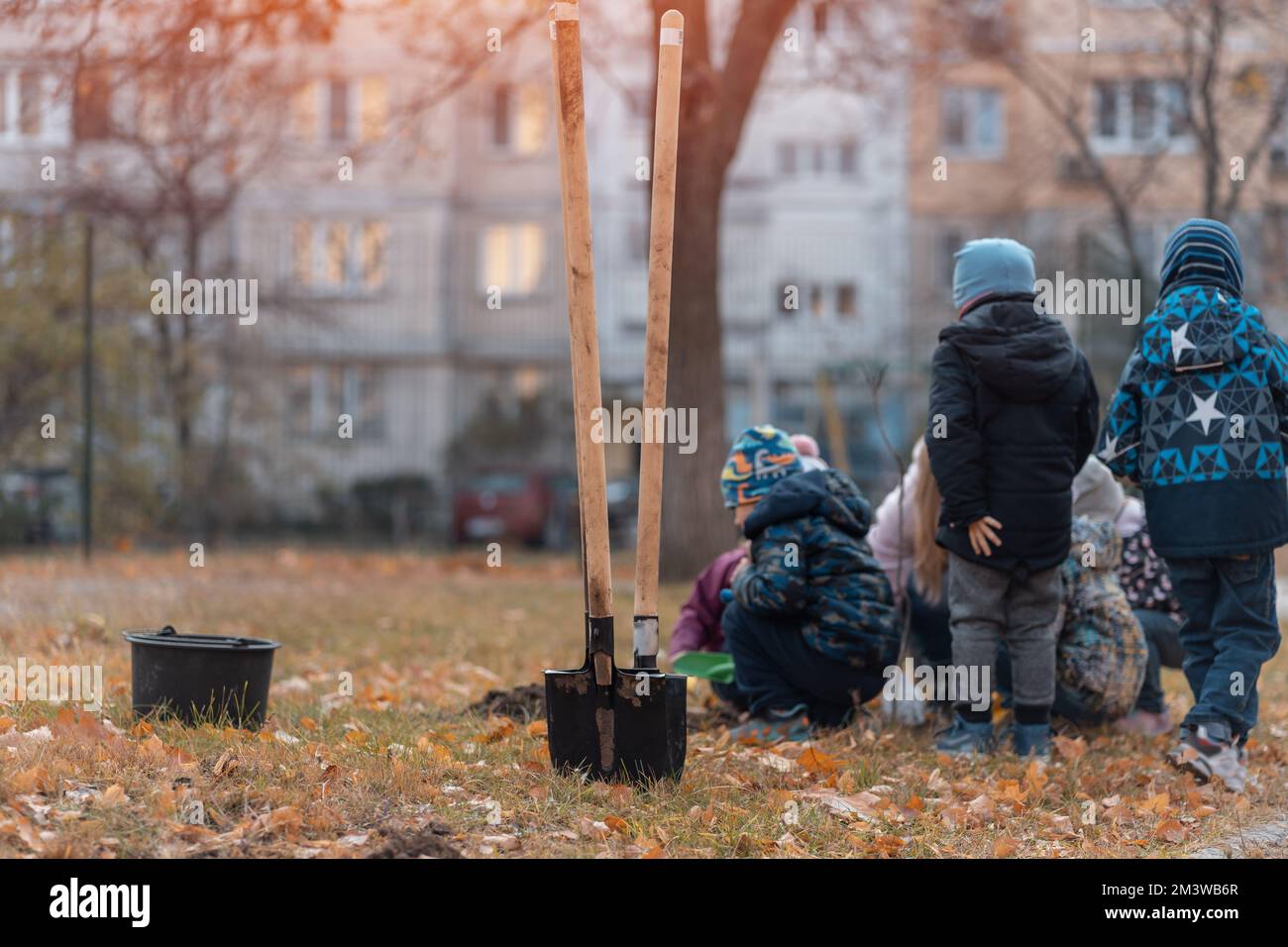 Children planting trees hi-res stock photography and images - Alamy