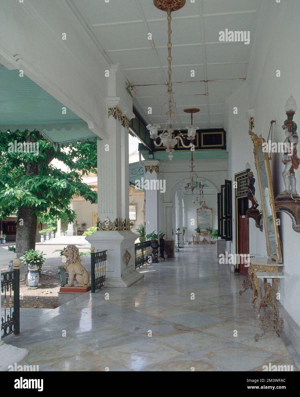 Palacio java hi-res stock photography and images - Alamy