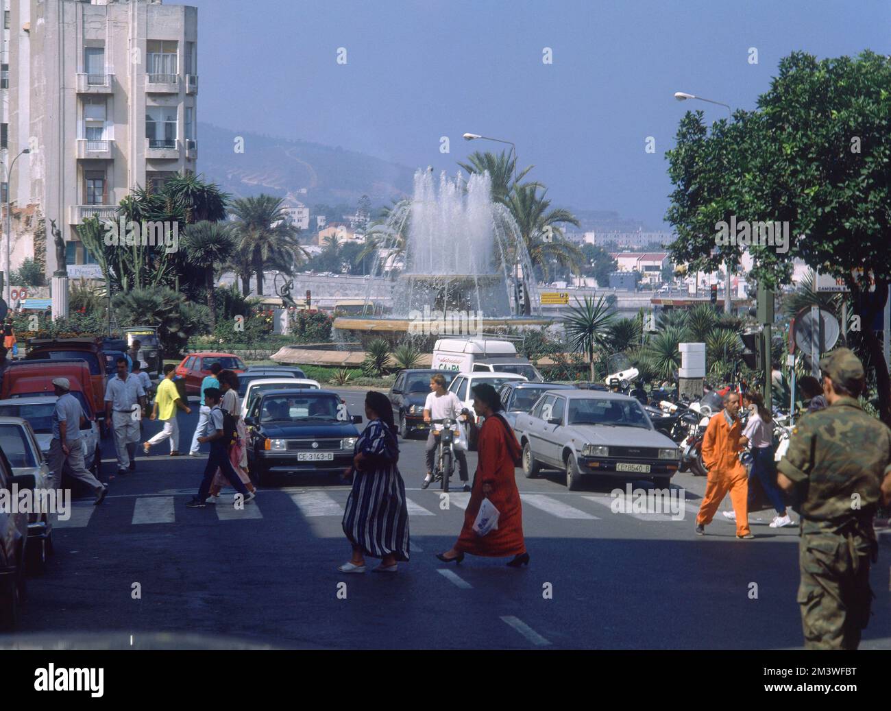 PLAZA DE LA CONSTITUCION DESDE EL PASEO DEL REBELLIN-FUENTE - FOTO AÑOS ...