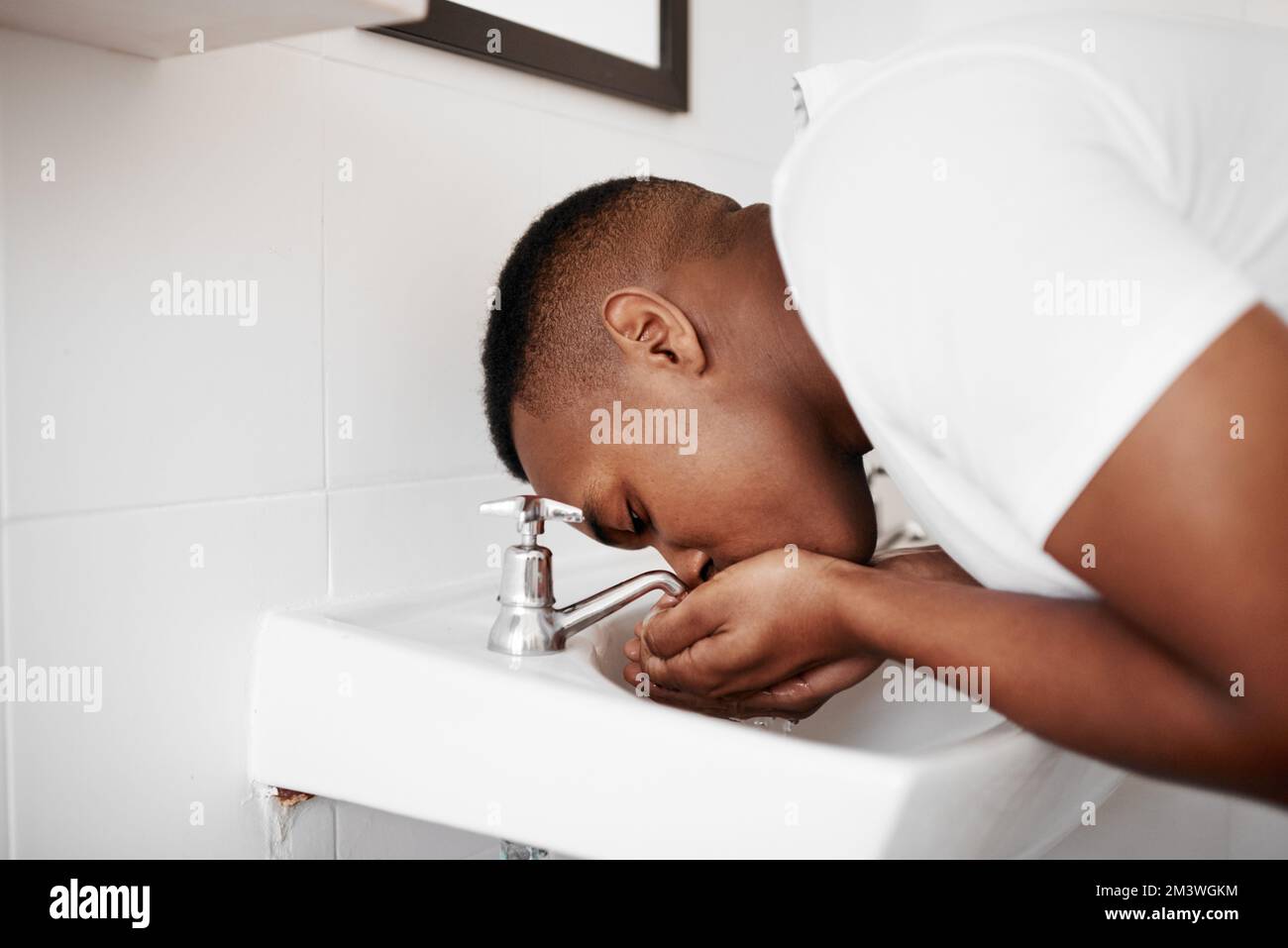 Rinsing mouth hi-res stock photography and images - Alamy