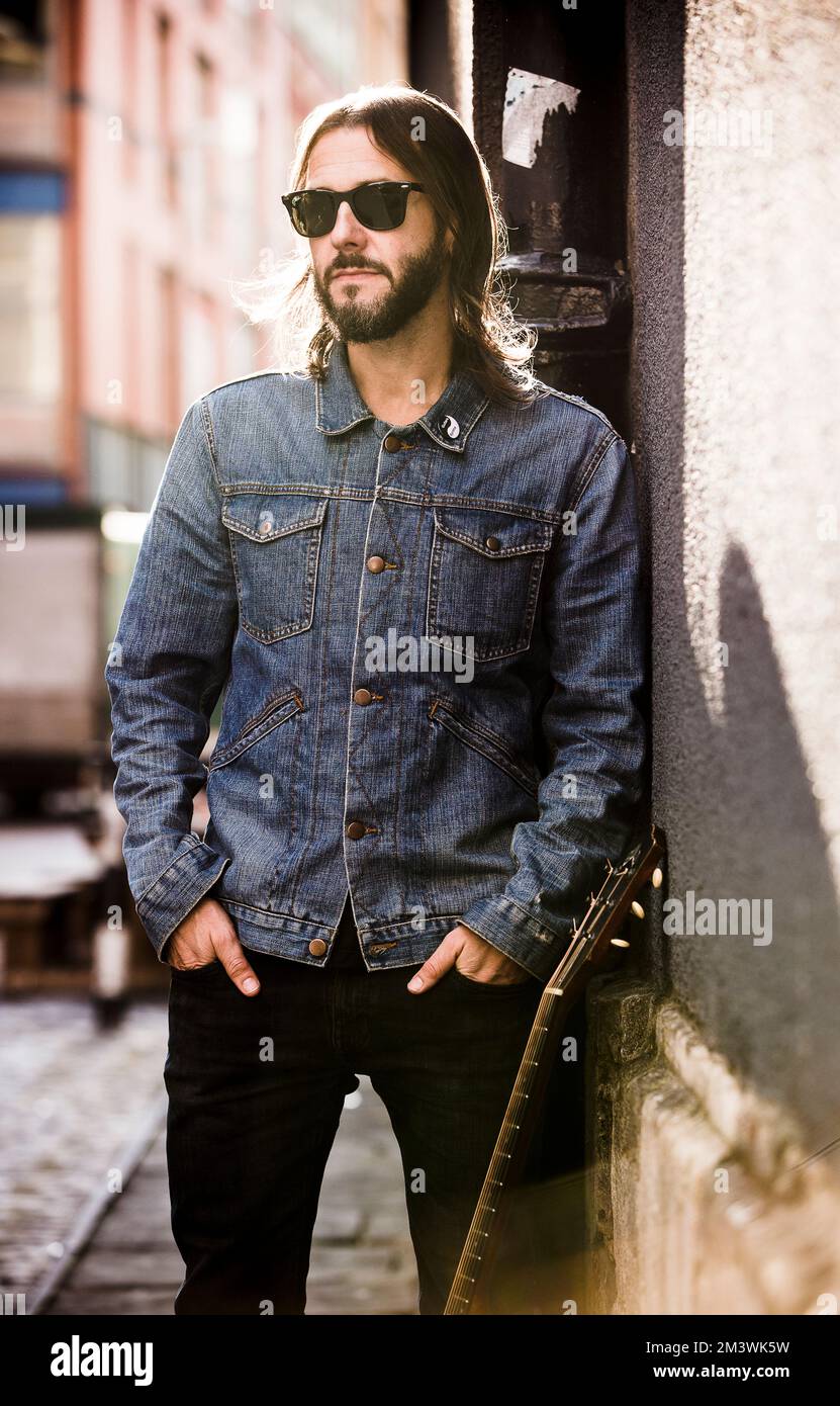 Portrait of Grant Nicholas, vocalist and guitarist in Feeder ...