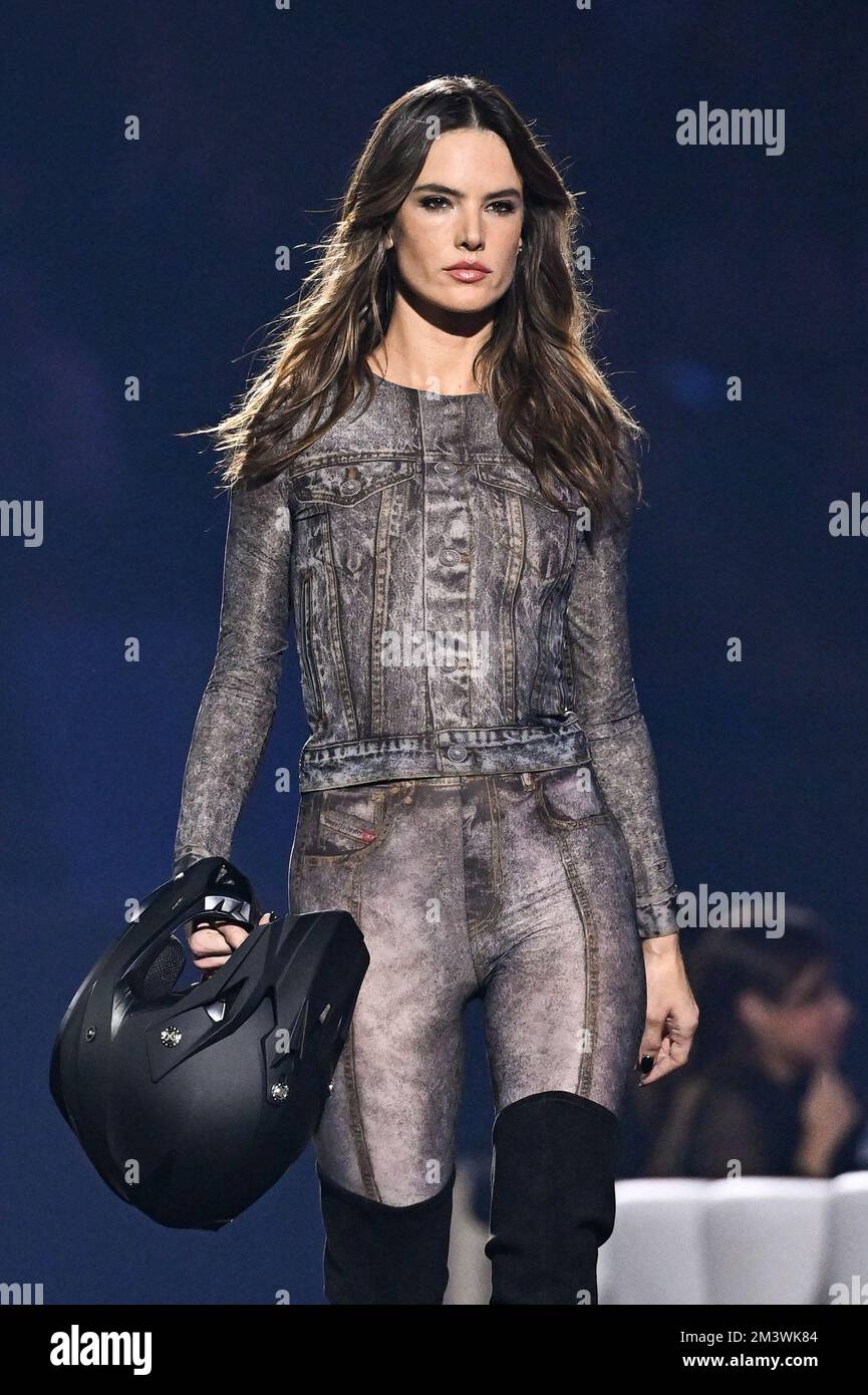 Brazilian model Alessandra Ambrosio walks the runway during the Qatar ...