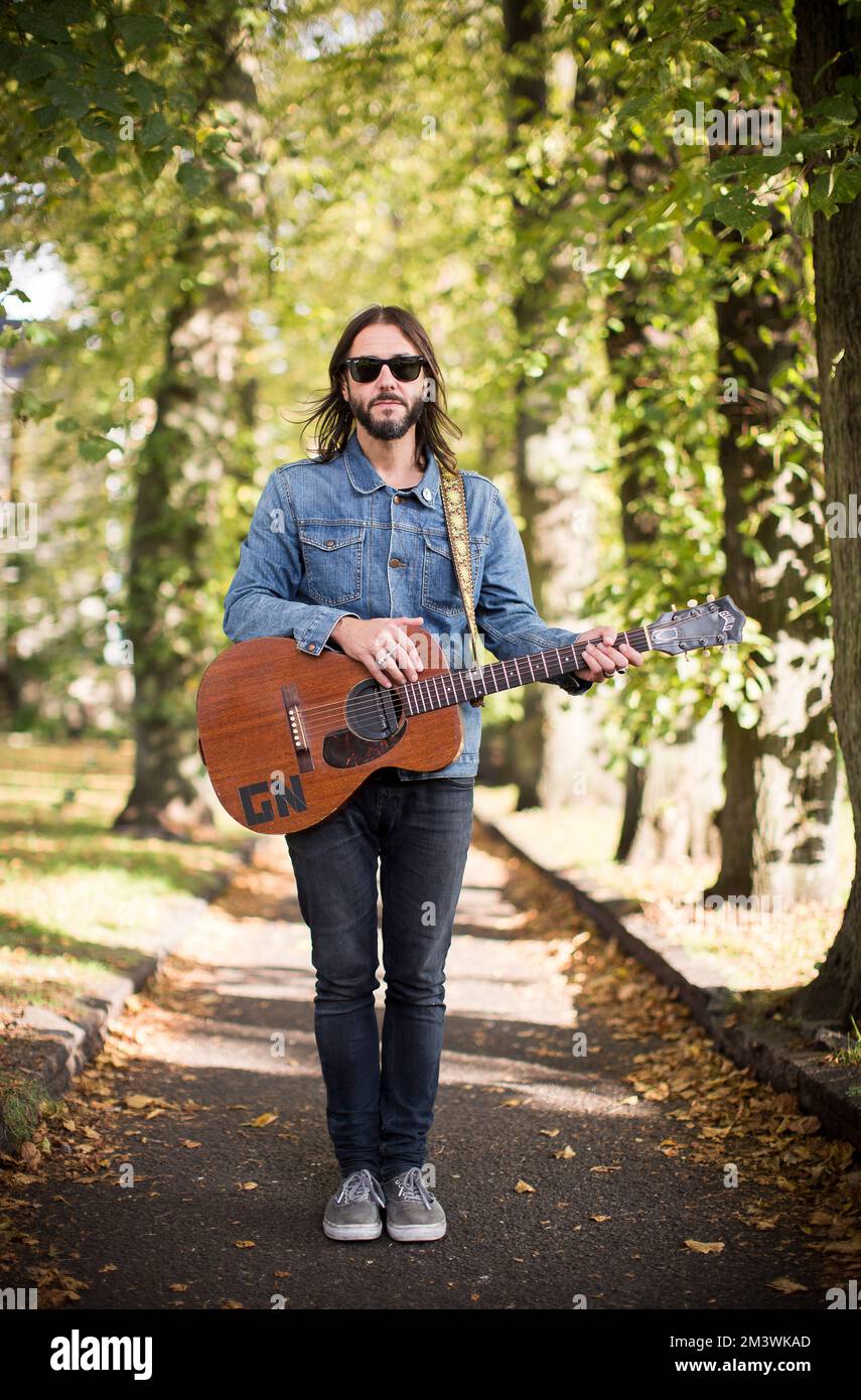 Portrait of Grant Nicholas, vocalist and guitarist in Feeder ...