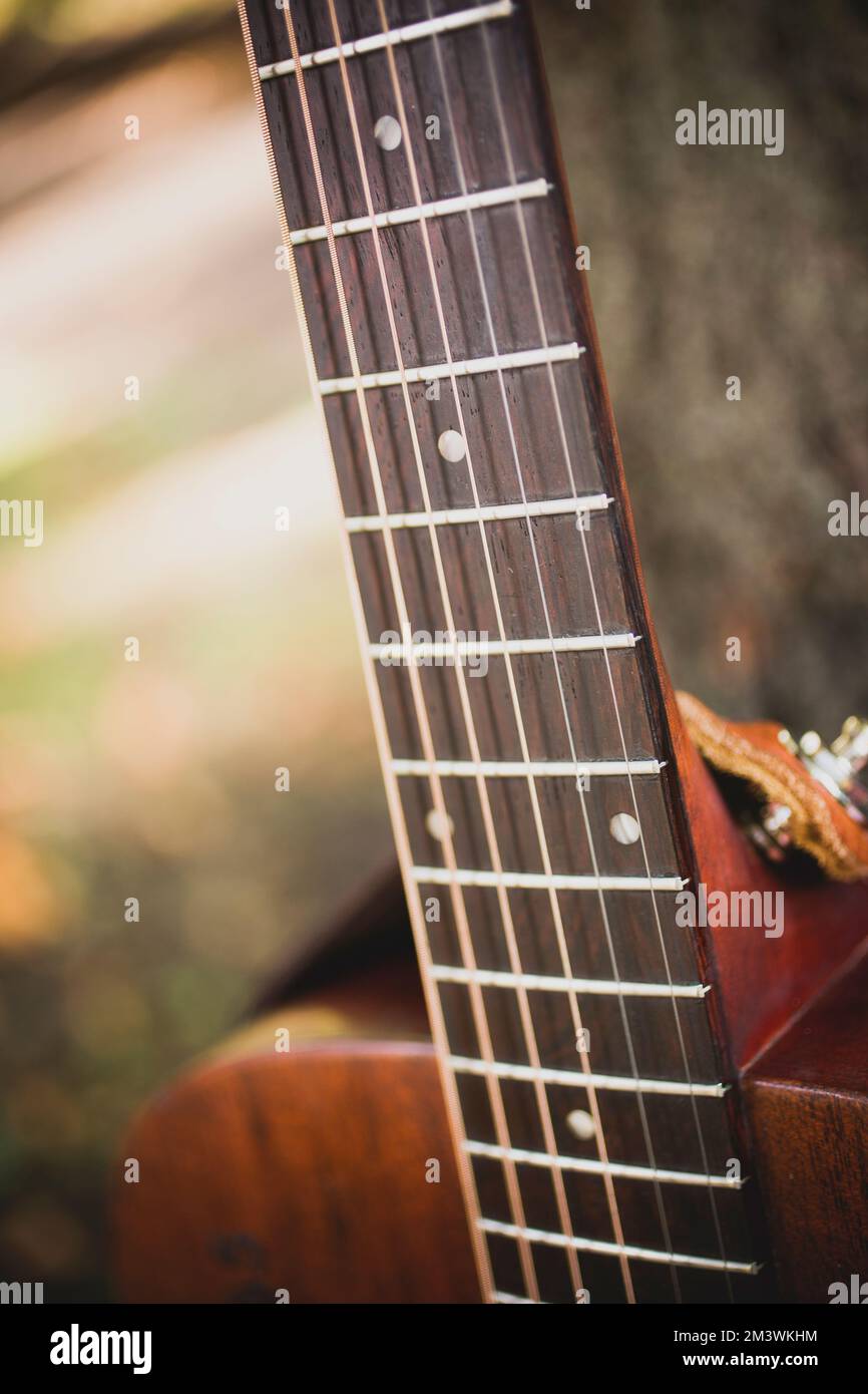 Guild m20 acoustic guitar hi-res stock photography and images - Alamy