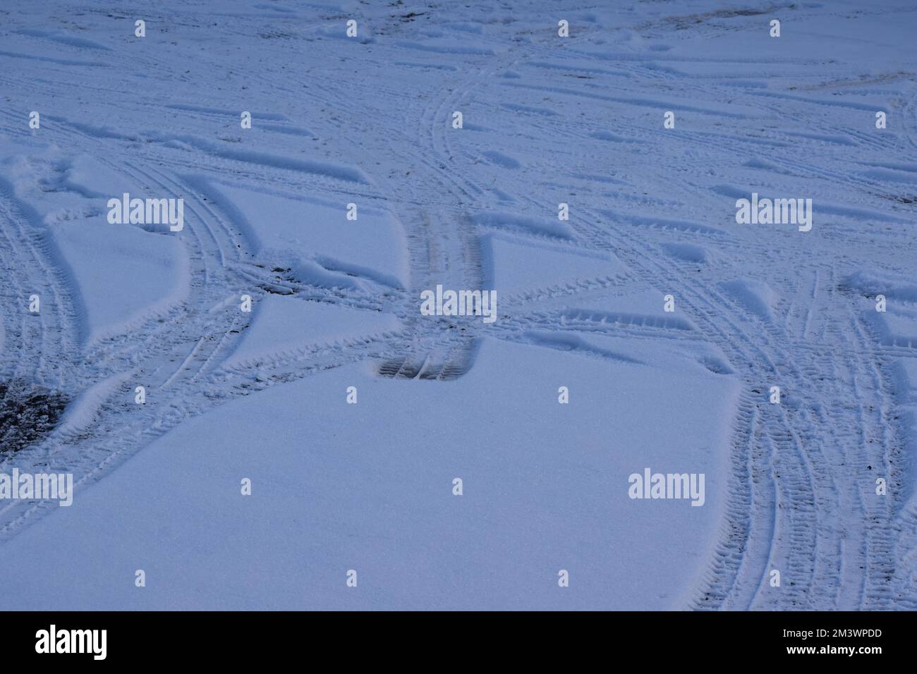 tire tracks in the snow Stock Photo - Alamy