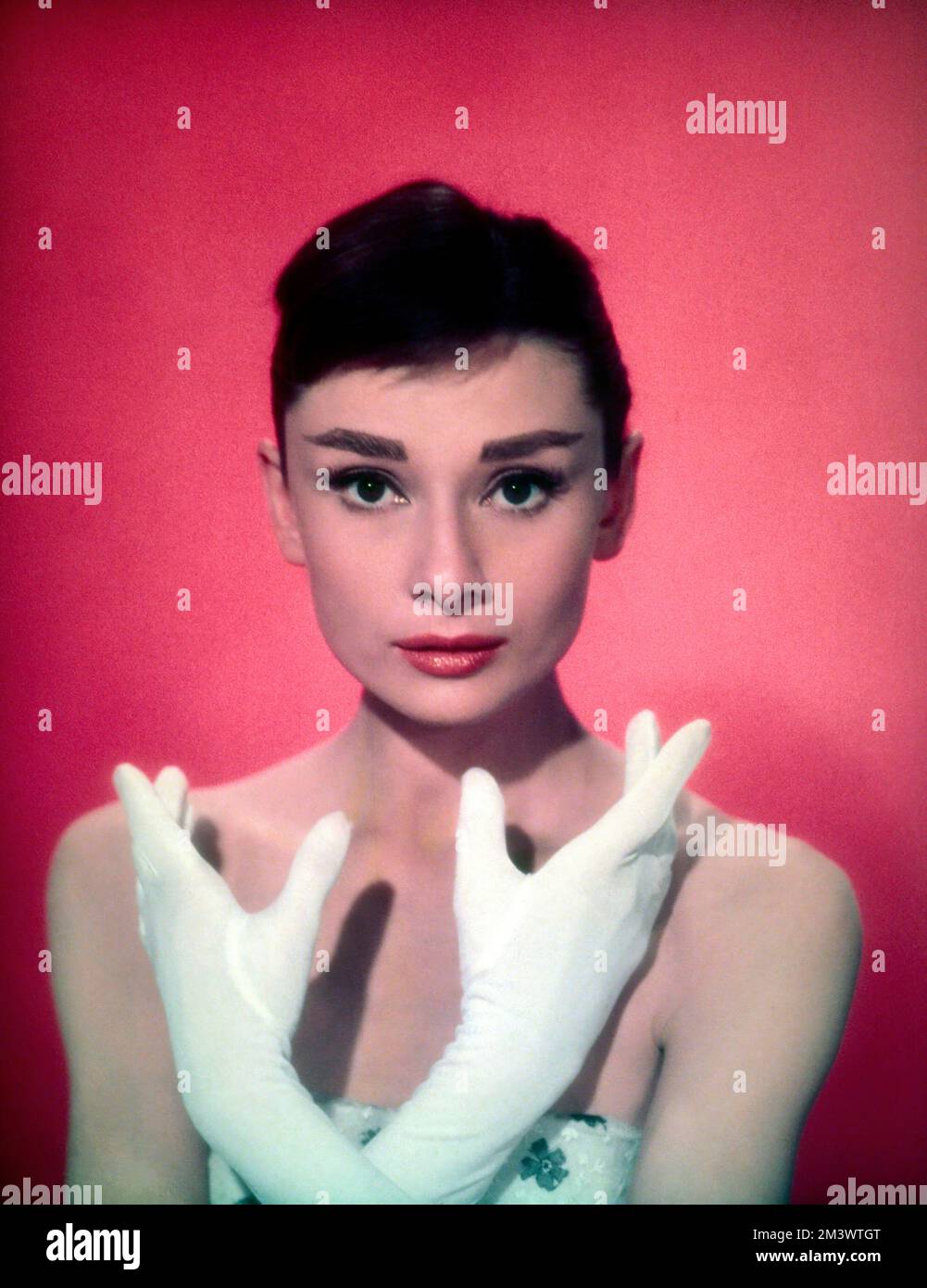 AUDREY HEPBURN in FUNNY FACE (1957), directed by STANLEY DONEN. Credit ...