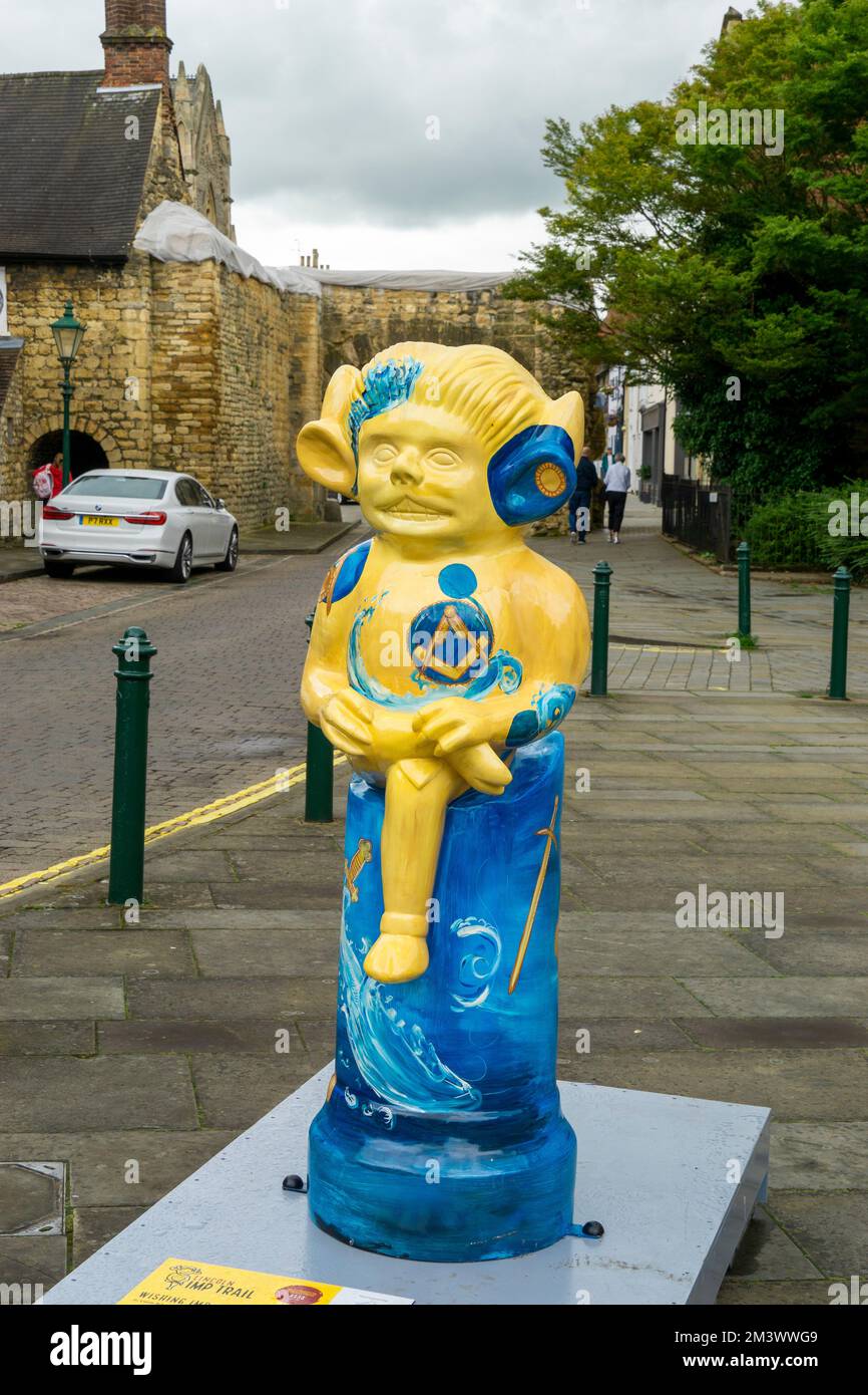 Wishing statue hi-res stock photography and images - Alamy