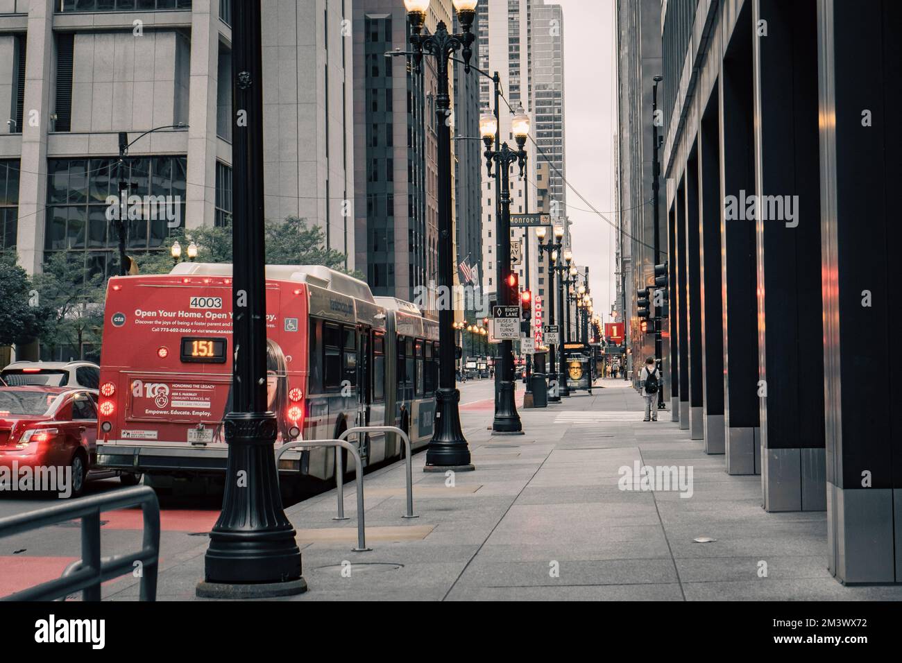 Chicago alley hi-res stock photography and images - Alamy