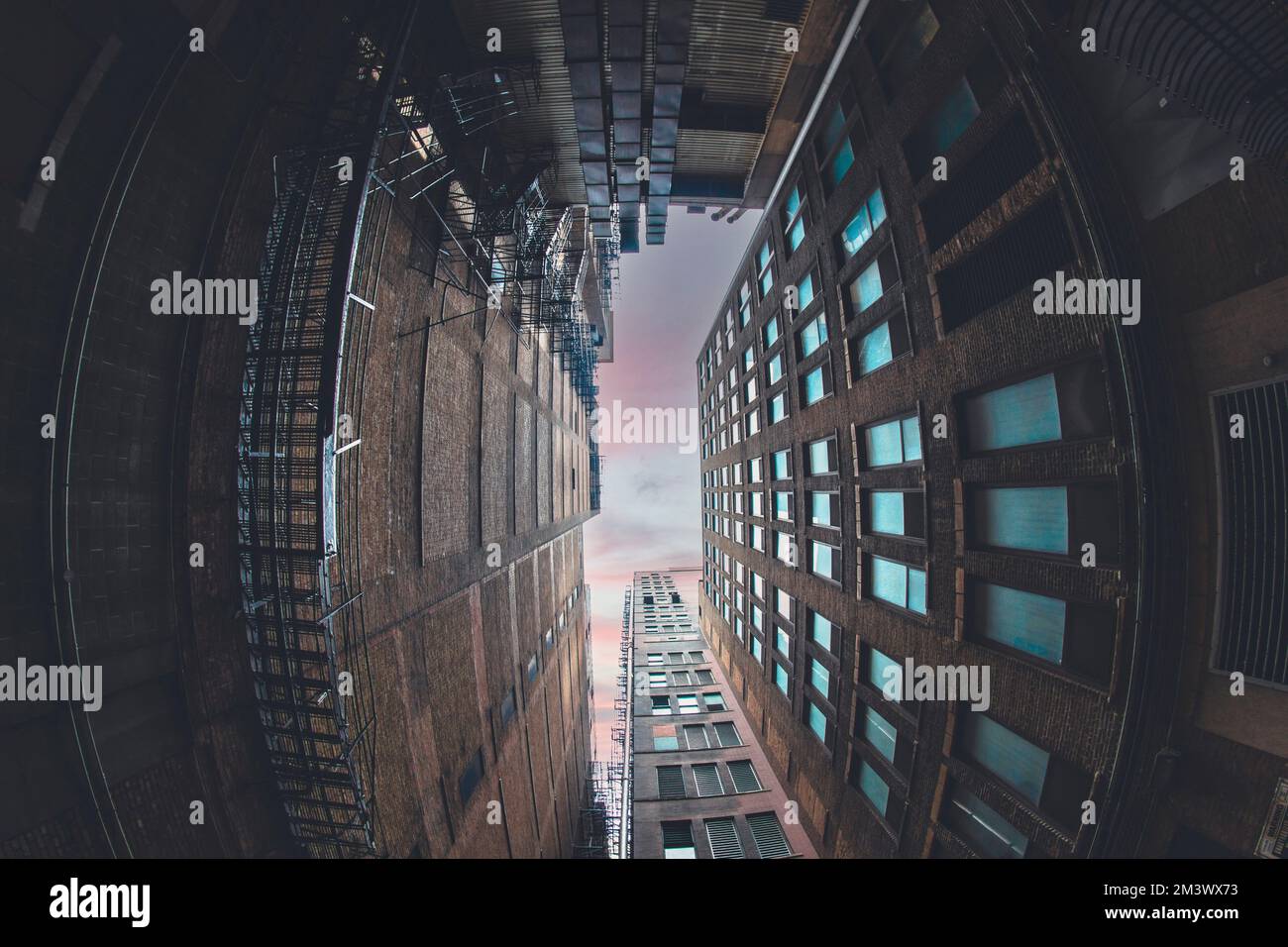 Chicago alley hi-res stock photography and images - Alamy
