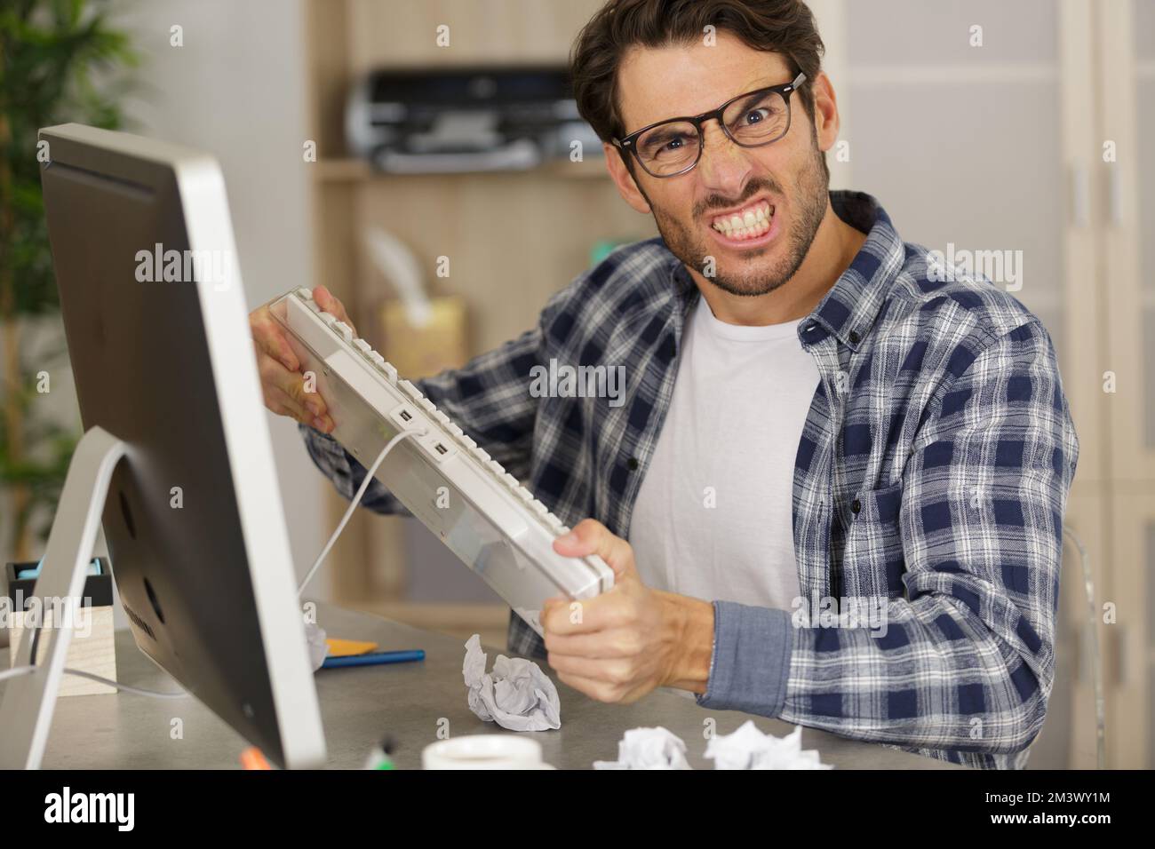 Man destroy computer hi-res stock photography and images - Alamy