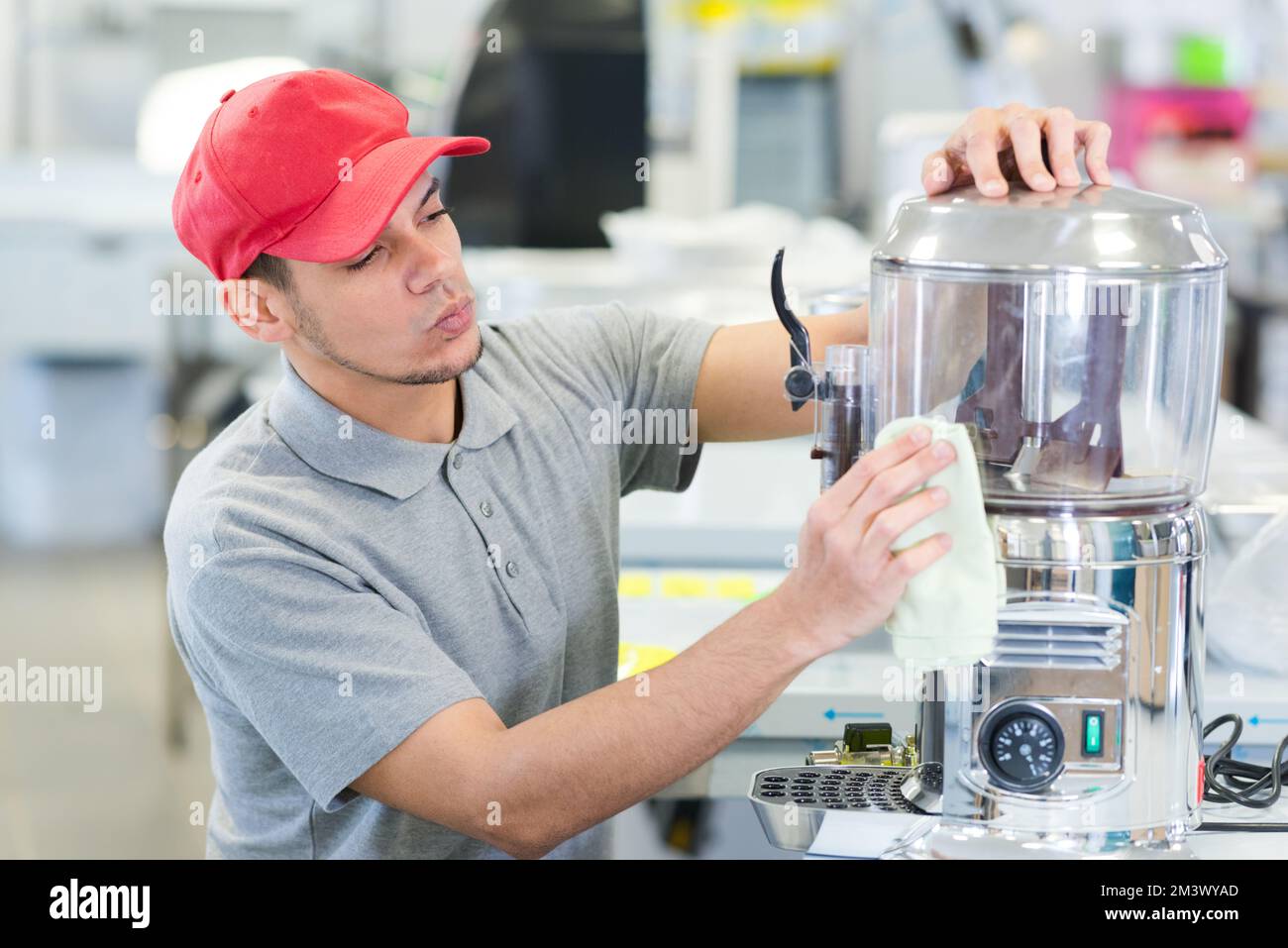 Cleaning coffee machine hi-res stock photography and images - Alamy