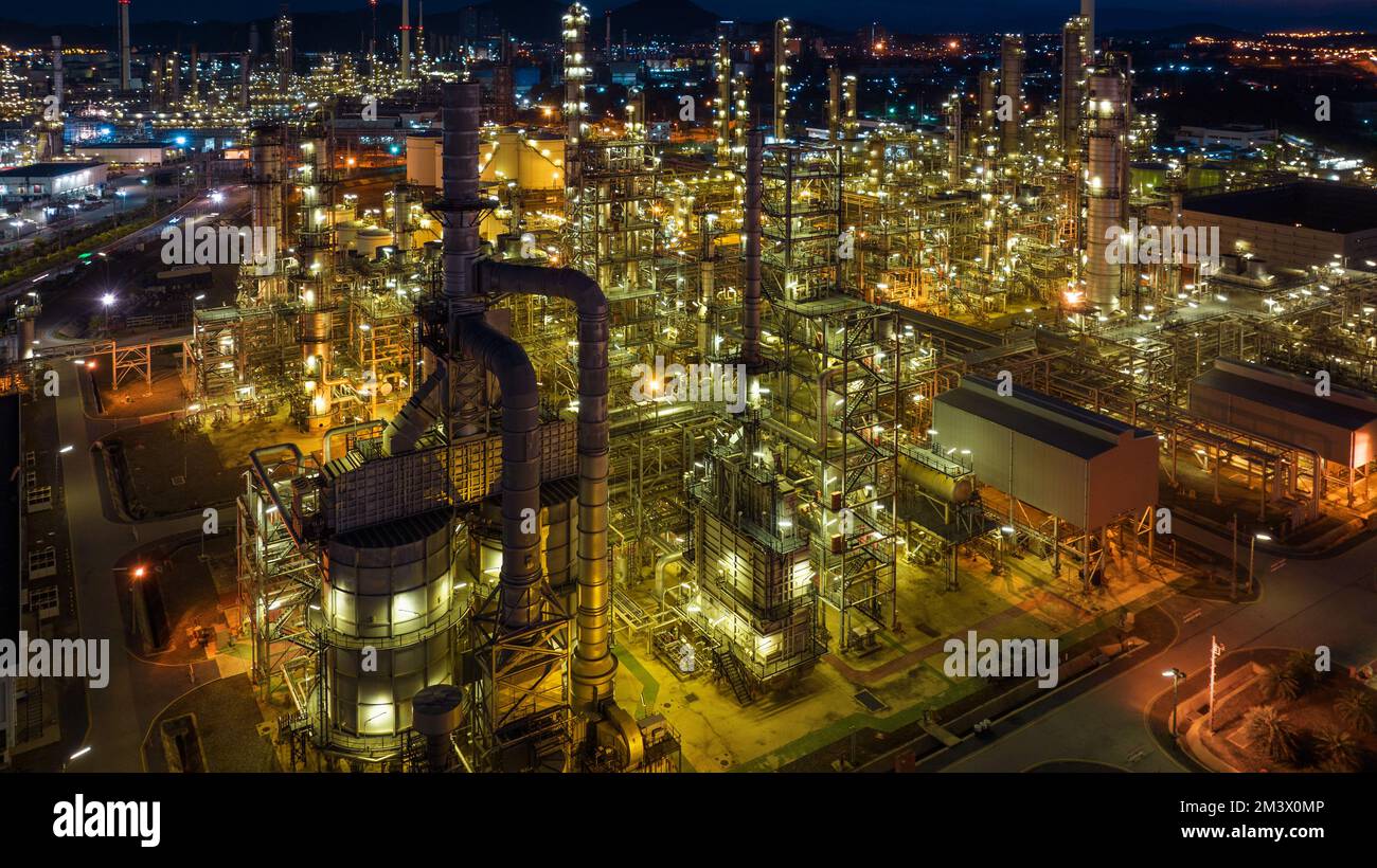 Panorama of Oil refinery at night. Oil Industry Stock Photo - Alamy