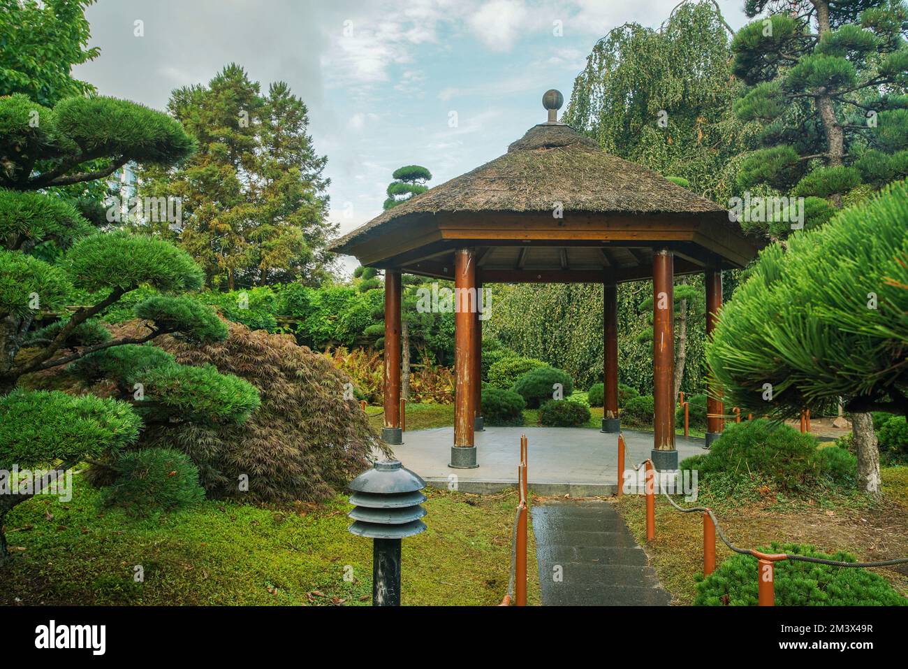 Amazung gazebo in Japanese garden of Hamburg (partof Botanical garden ...