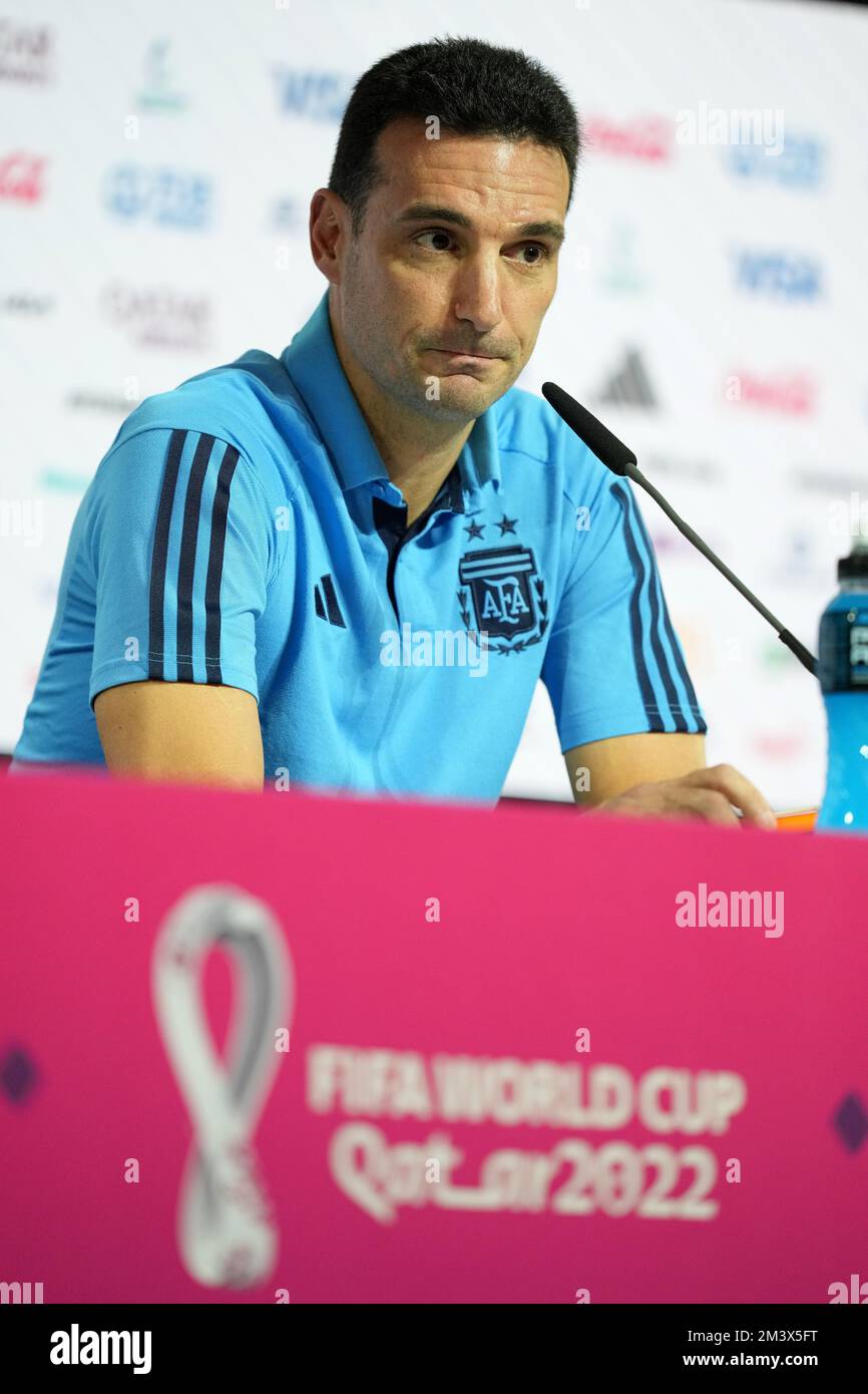 Lionel scaloni argentina manager hi-res stock photography and images ...